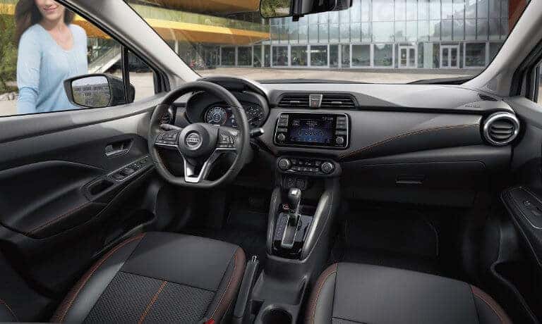 2021 Nissan Versa vs Hyundai Elantra | Interior, Specs, Tech